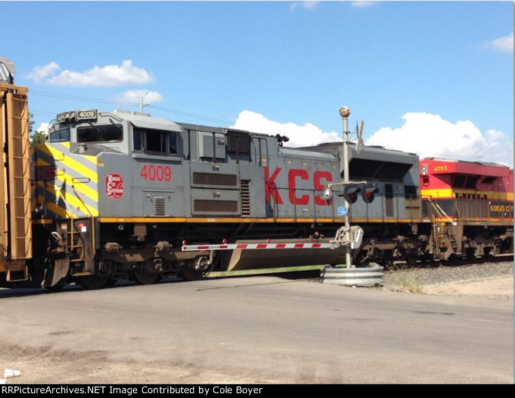 KCS 4009 on KCS Mixed Freight